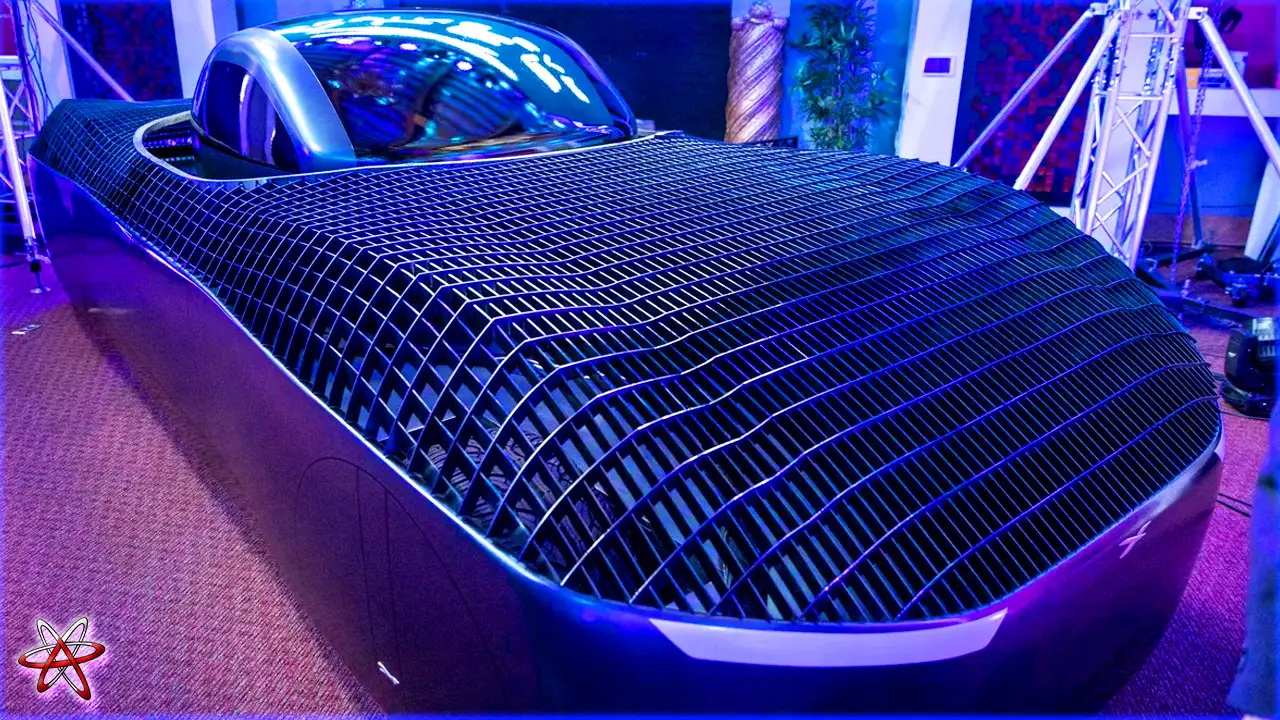 El Primer Auto Volador Presentado al Mundo - AtomClic